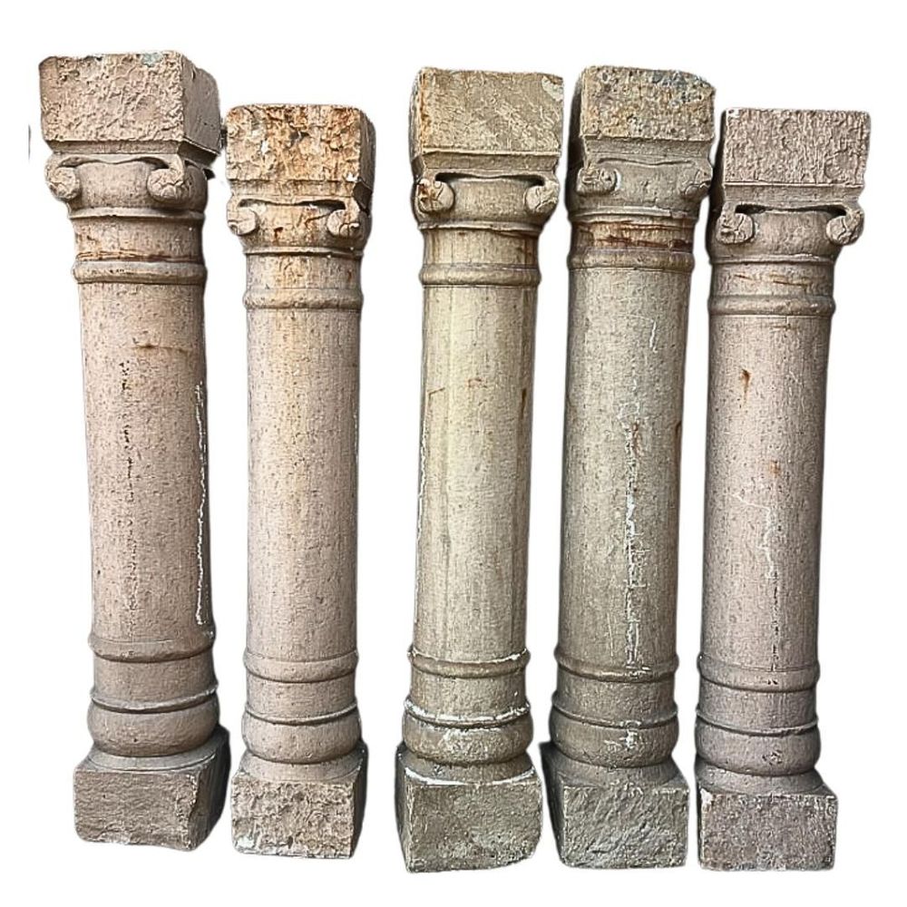 Suite of five monoblock Doric columns. Beginning of the 18th century ...