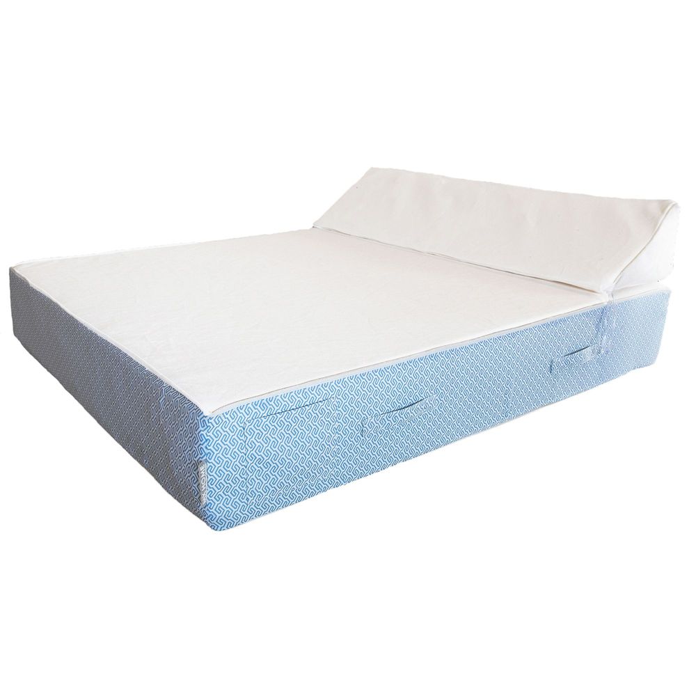Outdoor 2-seater foam sun lounger bed in white with blue pattern ...