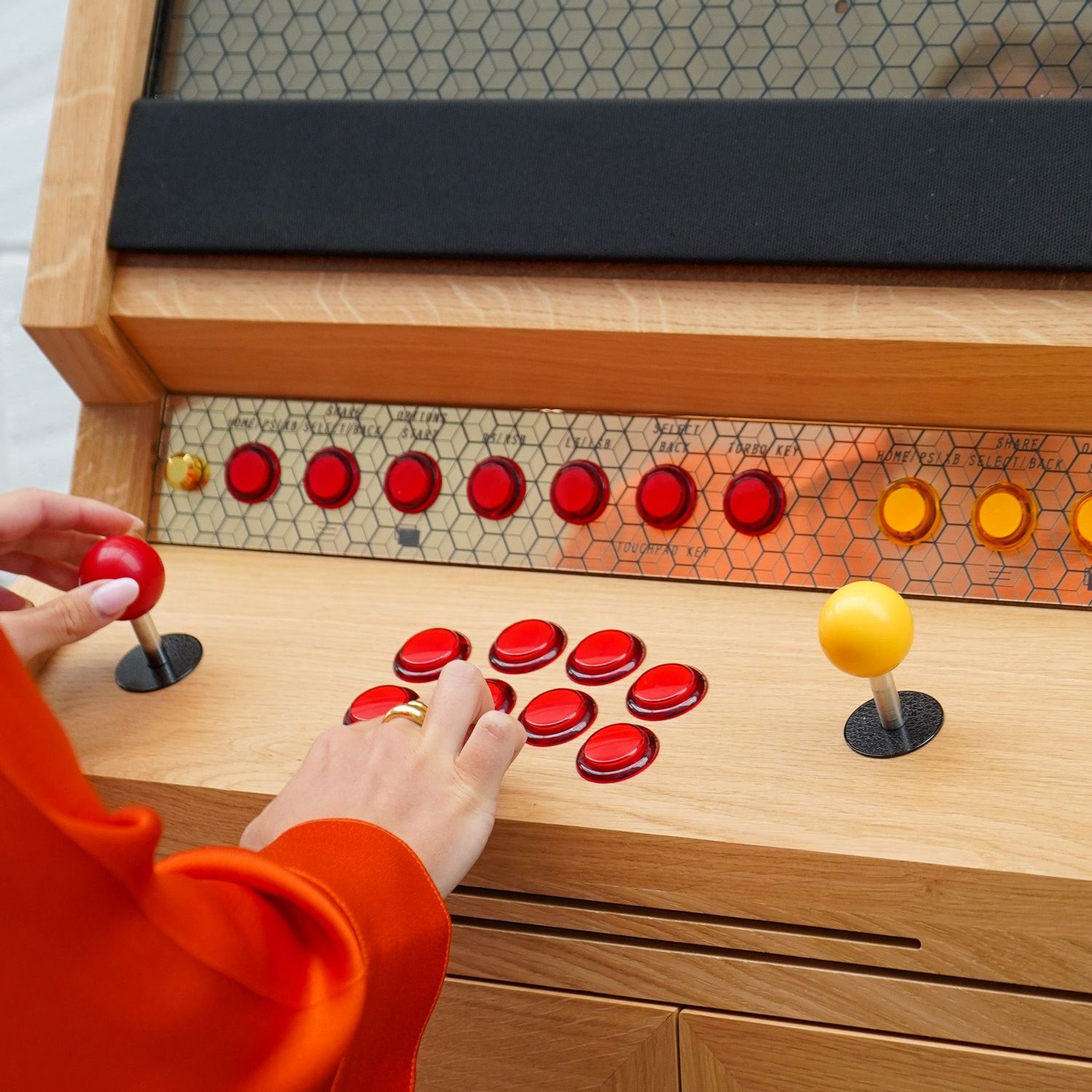 SENPAI V3: luxury arcade machine, over 5,500 games, oak - Decorative ...